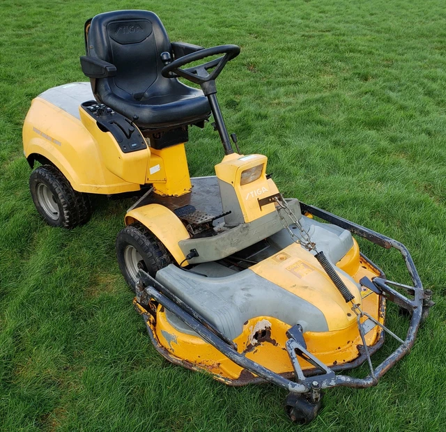 STIGA PARK RIDE on Mower - Diesel engine - 4WD - Hydraulic Lift - Power ...