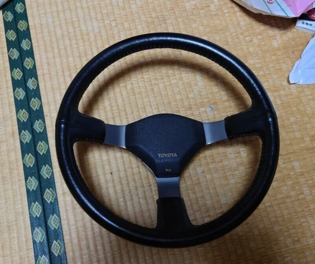RARE TOYOTA AUTHENTIQUE AE86 Trueno Levin JDM volant AE 86 Corolla JDM ...