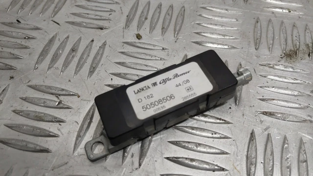 ALFA ROMEO MITO MK1 Tjet 2009 Antenne Amplificateur Module 50508506 EUR ...