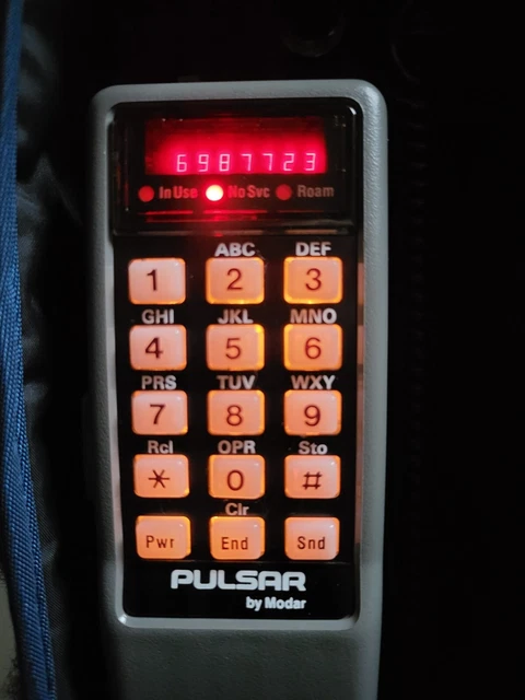 MOTOROLA PULSAR 8000 - Brick Mobile Cell Phone Vintage Retro ...