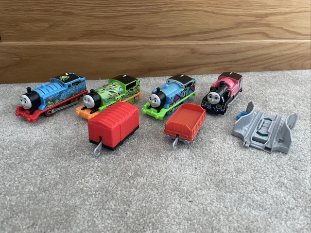 THOMAS & FRIENDS Tracker Master Trains x4, Carriages& Turbo Boost Track ...