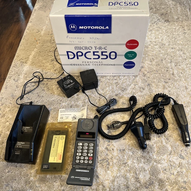 CLASSIC VINTAGE MOTOROLA Digital Personal Communicator Flip Cell Phone ...