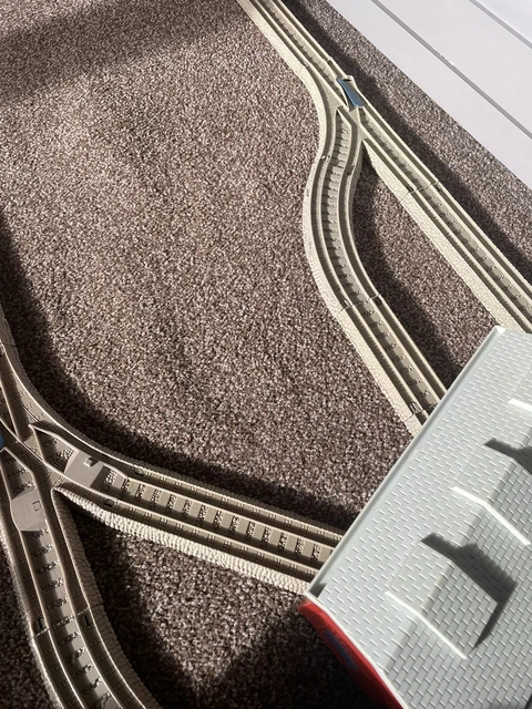 THOMAS THE TANK engine train old trackmaster track and building bundle ...