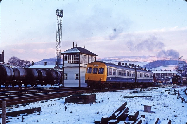 RARE ORIGINAL 35MM slide Class 101 DMU in Snow Skipton 12 12 81 with ...