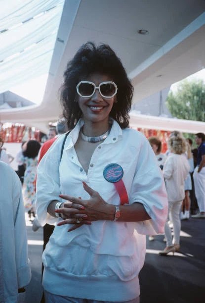 SINGER ACTRESS APOLLONIA Kotero attends the premiere of 'Captain E- Old ...