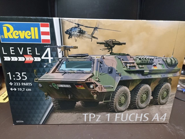 Wunderschöne Revell Händler In Der Nähe Bilder