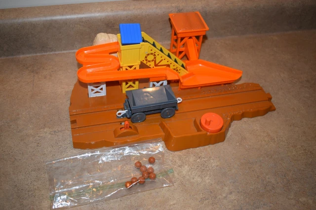 THOMAS & FRIENDS Trackmaster TOMY Sodor Quarry Loader Set Track ...