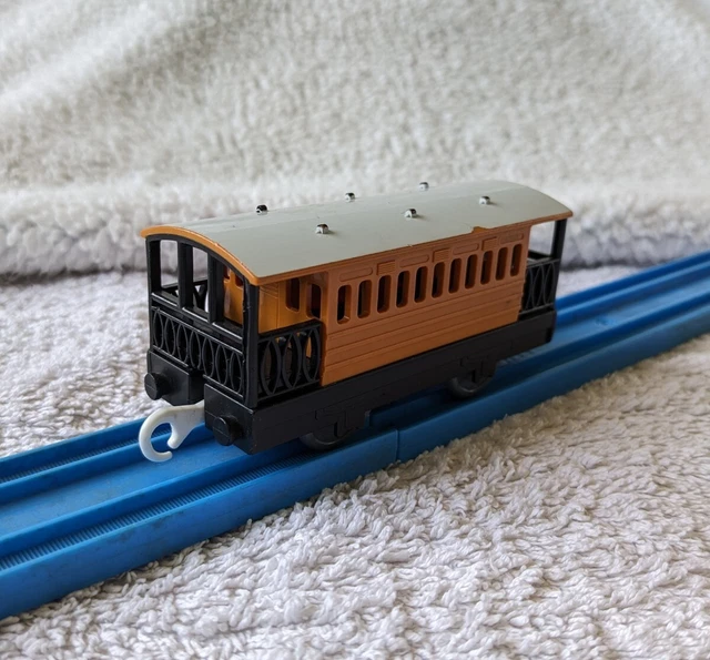 THOMAS THE TANK Engine & Friends TOMY Trackmaster HENRIETTA (TOBY'S ...