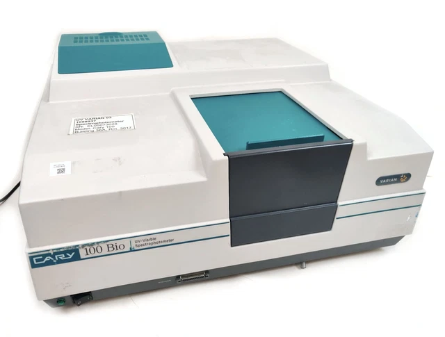 AGILENT CARY 100 Bio UV-Visible Spectrophotometer w Agilent G9820-80000 ...