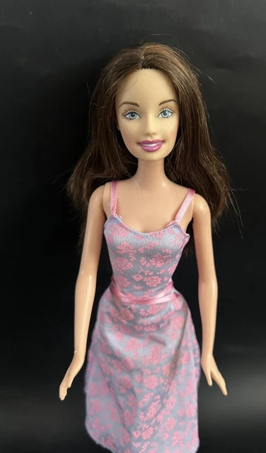 BARBIE VINTAGE 2004 Fashion Fever Brunette Chic Doll #G8512 £15.00 ...
