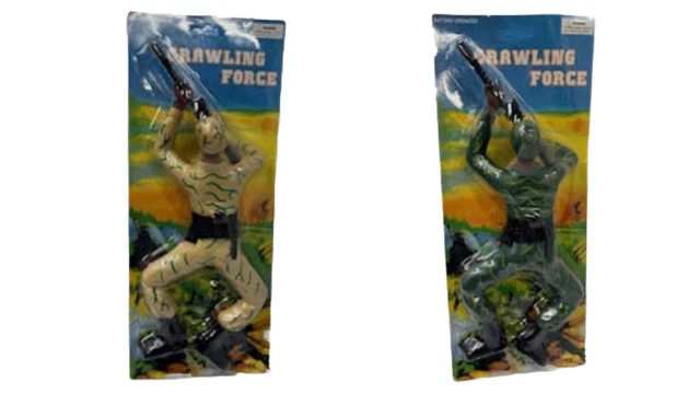 RETRO VINTAGE STYLE Battery Operated Crawling Force Army Man Soldier ...