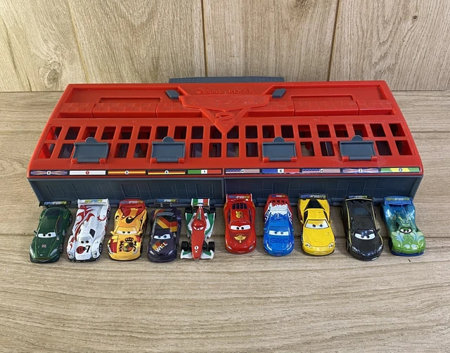 DISNEY PIXAR CARS 2 World Grand Prix 10 Car Race Launcher Carry Case ...