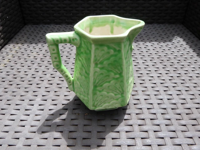 POT À LAIT vert style "art déco" estampillé 956 en creux (voir photo ...