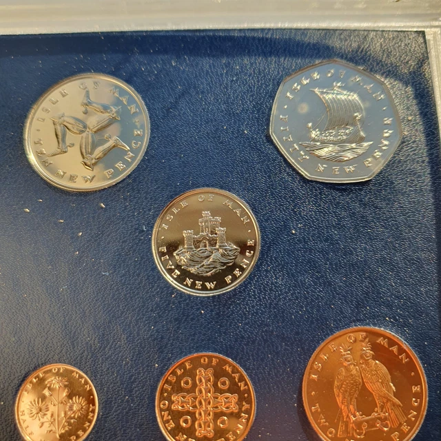 ISLE OF MAN Proof Coin Set 1971 Brilliant Uncirculated Scarce £52.71 ...