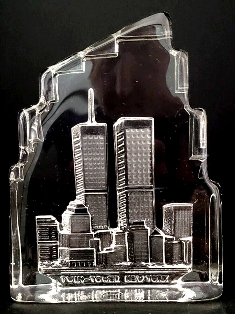 VINTAGE NYC WORLD Trade Center Paperweight 3D Laser Etched Clear Glass ...