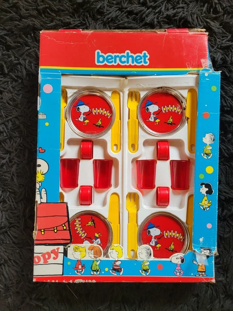 ANCIEN JOUET BERCHET Dînette Assiette Verre Couvert Chien Snoopy EUR 45 ...