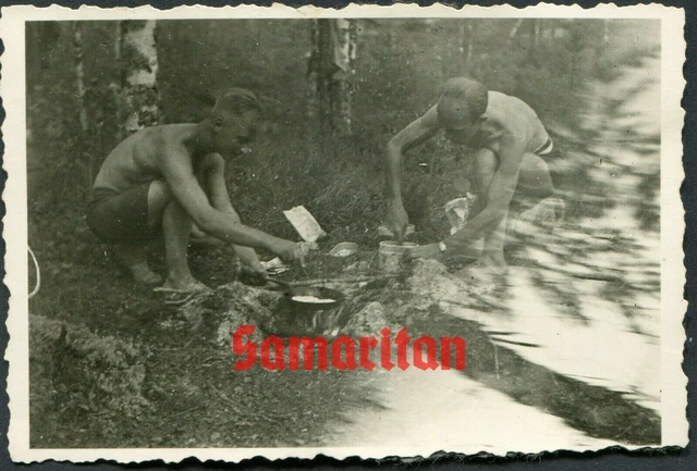 E3/1 WW2 ORIGINAL Photo Of German Wehrmacht Soldiers Cooking Food EUR 4 ...