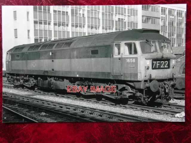 PHOTO CLASS 47 Loco No D1658 At Bristol Temple Meads 1970 £2.50 ...