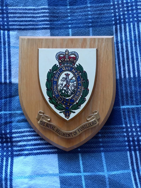 ROYAL REGIMENT OF Fusiliers regimental mess wall plaque shield £18.99 ...