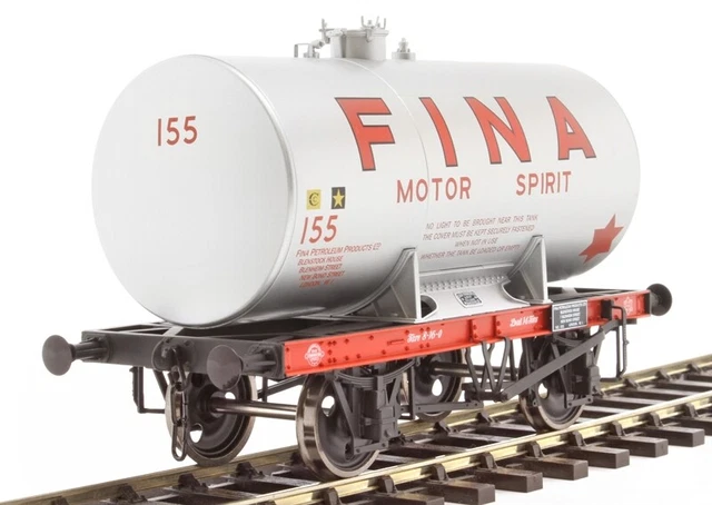 DAPOL 7F-062-002 O Gauge 14t Anchor Mounted Class A Tank Wagon Fina 155 ...
