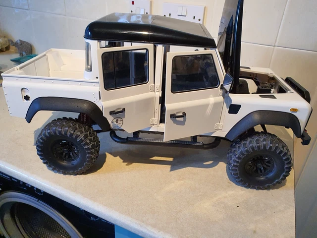 DOUBLE E FM102 Landrover Defender Crawler 4WD RTR 1:8 RC Auto Pickup ...