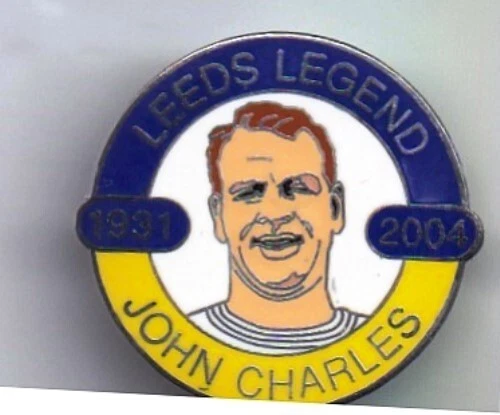 LEEDS UNITED FC Badge - John Charles Legend £1.00 - PicClick UK