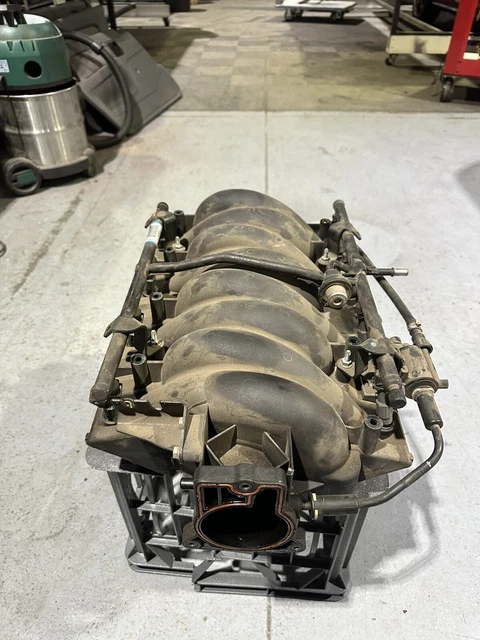 LS6 INTAKE MANIFOLD OEM Corvette Camaro HSV LS1 4.8 5.3 5.7 6.0 LSX ...