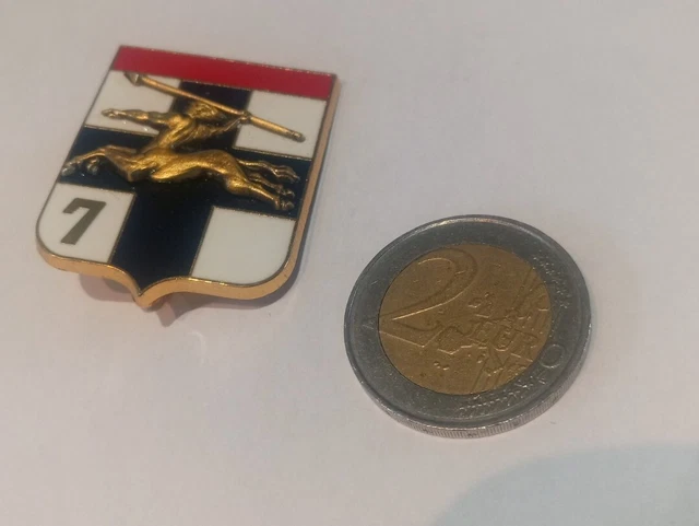 INSIGNE MILITAIRE DE collection. 7ème Brigade Blindée (rare). État ...