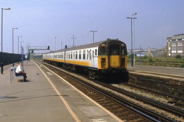 CONNEX 4CIG 1751 Howe 2000 Rail Photo £2.70 - PicClick UK