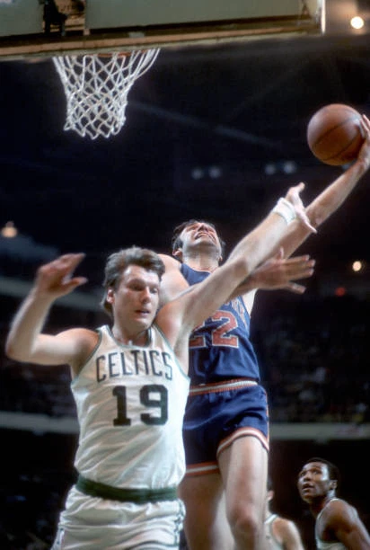 NEW YORK KNICKS Dave DeBusschere in action layup vs Boston Celtics- Old ...