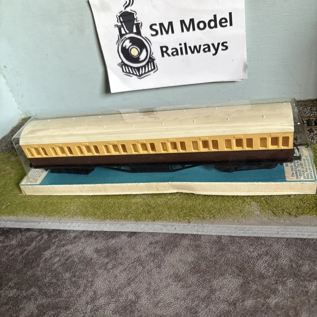 GRAFAR MODEL RAILWAY OO Gauge GWR First Class Coach Carriage 7053 £5.00 ...