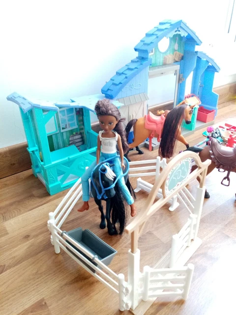 DREAMWORKS SPIRIT RIDING Free Barn & Stable Playset, Spirit Horse ...