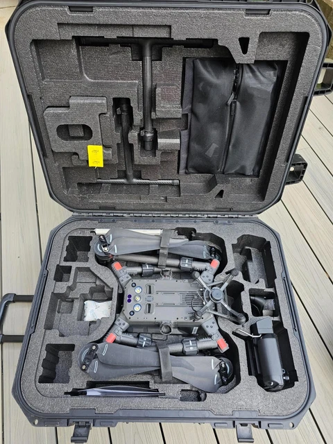 DJI MATRICE 300 RTK, 8 batteries and brand new remote controller £9,000 ...
