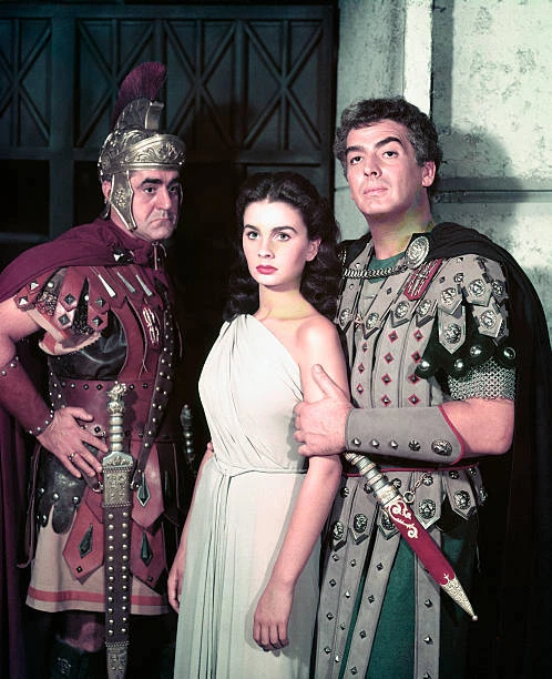 CAST OF THE Robe - Jim Backus, Jean Simmons, and Victor Mature - 1953 ...