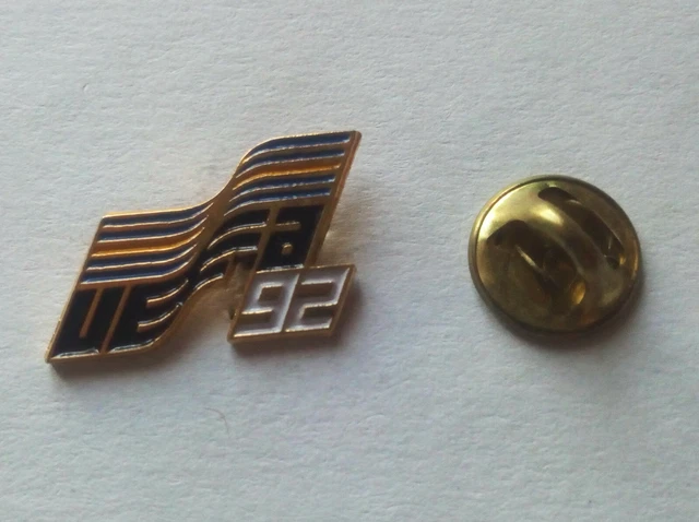 PIN'S LOGO UEFA 92 Championnat d'Europe de football 1992 Pins Pin Badge ...