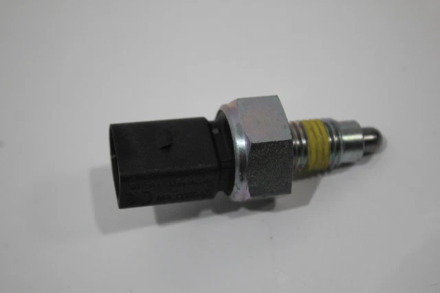 VW TRANSPORTER T5 T5 FL Reversing Light Switch 02K945415K £47.99 ...