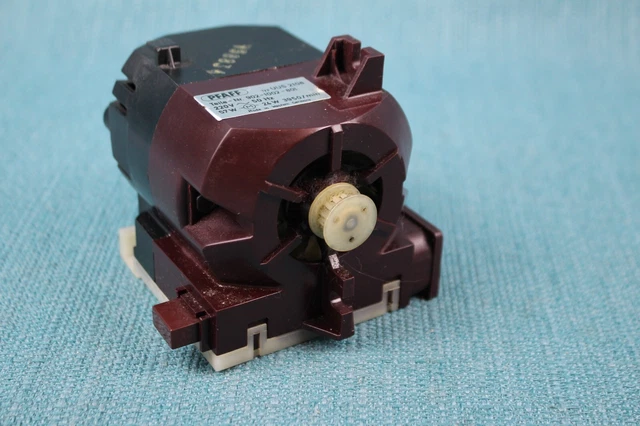 ORIGINAL UUS2108 MOTOR für Pfaff Tipmatic zB 1011, 1015, 1019, 1035 ...