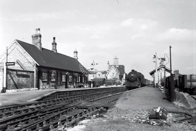 PHOTO BR BRITISH Railways Station Scene - SOUTHWELL 1 £1.99 - PicClick UK