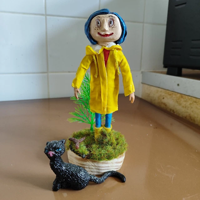 MODELLINO PERSONALIZZATO CORALINE completo di diorama EUR 56,48 ...