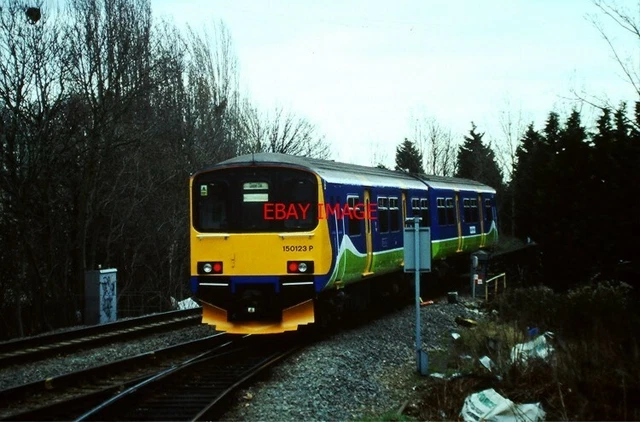 PHOTO CLASS 150 Sprinter 2-Car Dmu No 150 123 Departing Gospel Oak ...