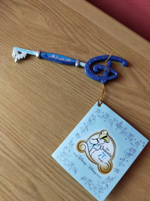DISNEY STORE CINDERELLA 70th Anniversary Opening Ceremony Key ...