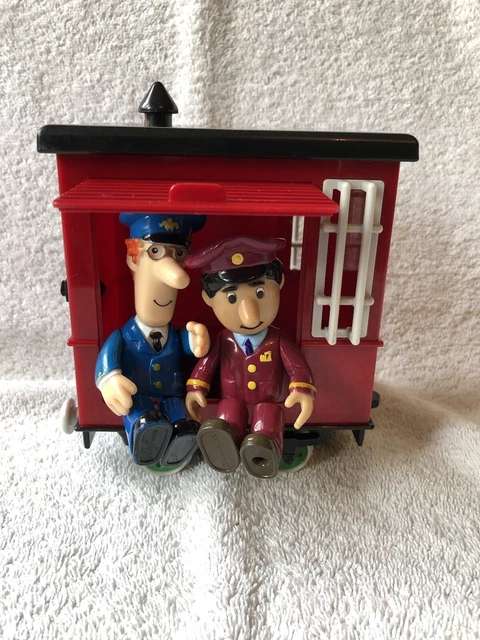POSTMAN PAT GREENDALE Royal Mail Train Carriage Ajay & Postman Pat ...