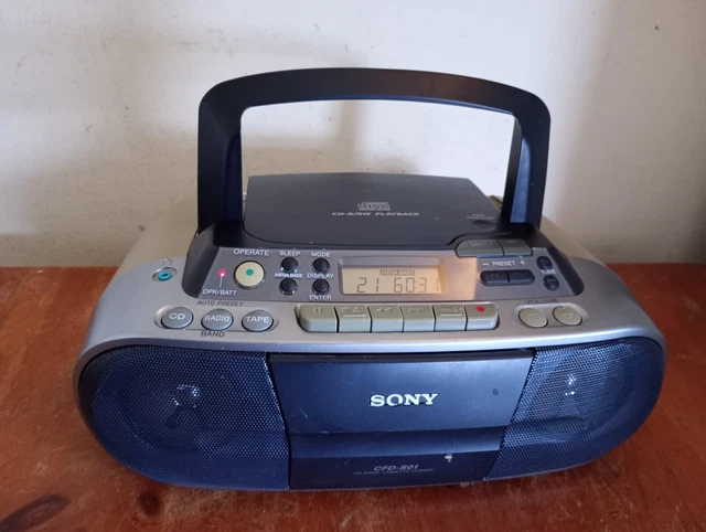 SONY CFD-S01 PORTABLE CD Radio Cassette Recorder Boombox - tape issue £ ...