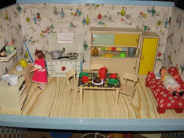 DOLLS KITCHEN 1950S """furnished"" - dolls house - dolls house £139.03 ...