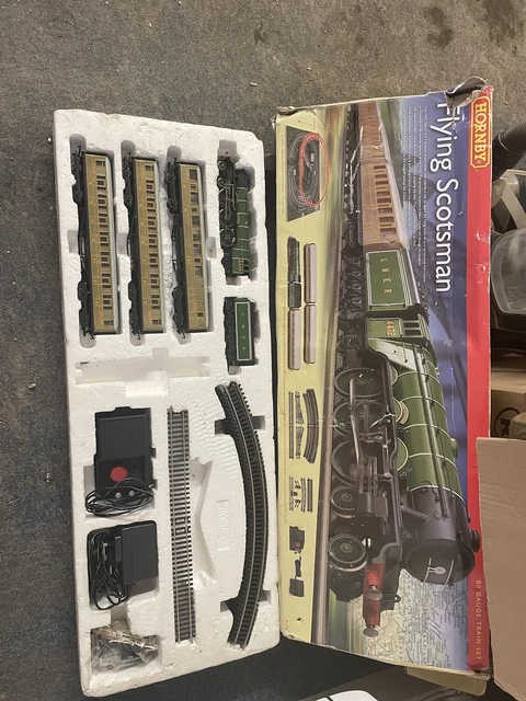 HORNBY FLYING SCOTSMAN train set £58.00 - PicClick UK