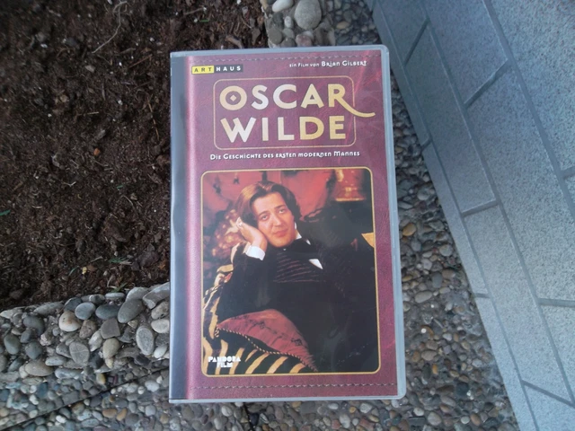 Oscar Wilde Biografie Stephen Fry Jude Law Gut Erh Vhs Kassette £423 Picclick Uk