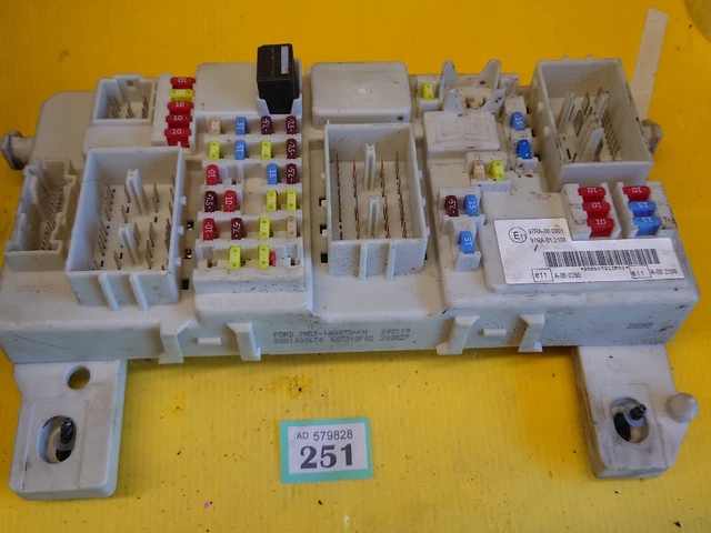 FORD FOCUS MK2 C-Max Body Control Module Fuse Box Bcm 7M5T-14A073-Fb ...