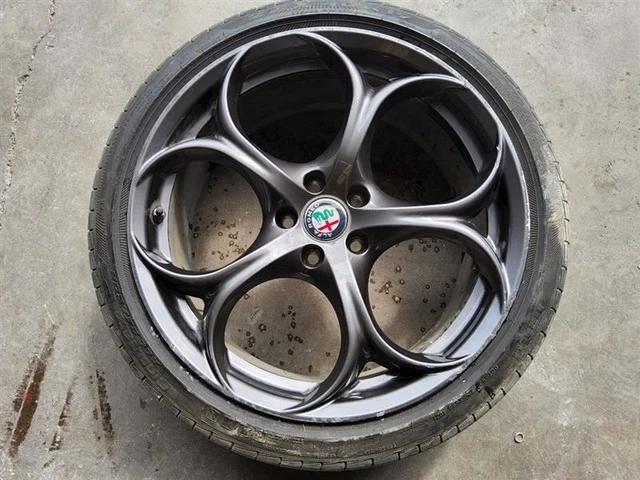 2017-2023 ALFA ROMEO Giulia Ti 19" Gray Wheel 19X8 5 Spoke 156159326 ...