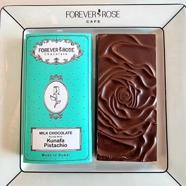 FOREVER ROSE DUBAI chocolate (Kunafa Pistachio), 1 bar by Ebraheem Al ...