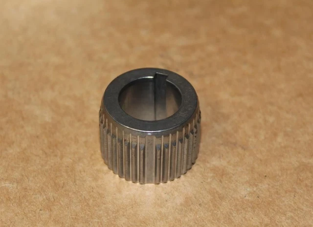 NEUF AUDI A5 8T Moteur Bride De Pompe Haute Pression 059130141F ...